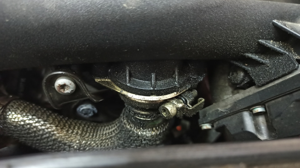 Мини пост, замена уплотнителя ЕГР + резинка под болт форсунки — Audi A4 ...