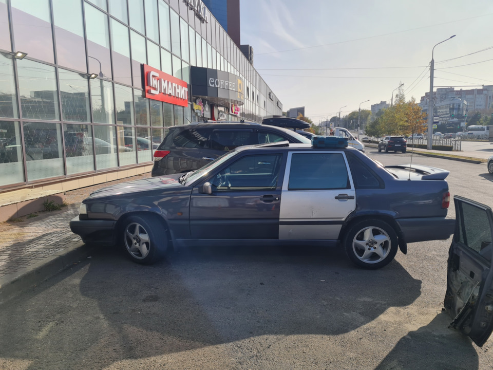 Меняем дверь — Volvo 850, 2,3 л, 1995 года | своими руками | DRIVE2