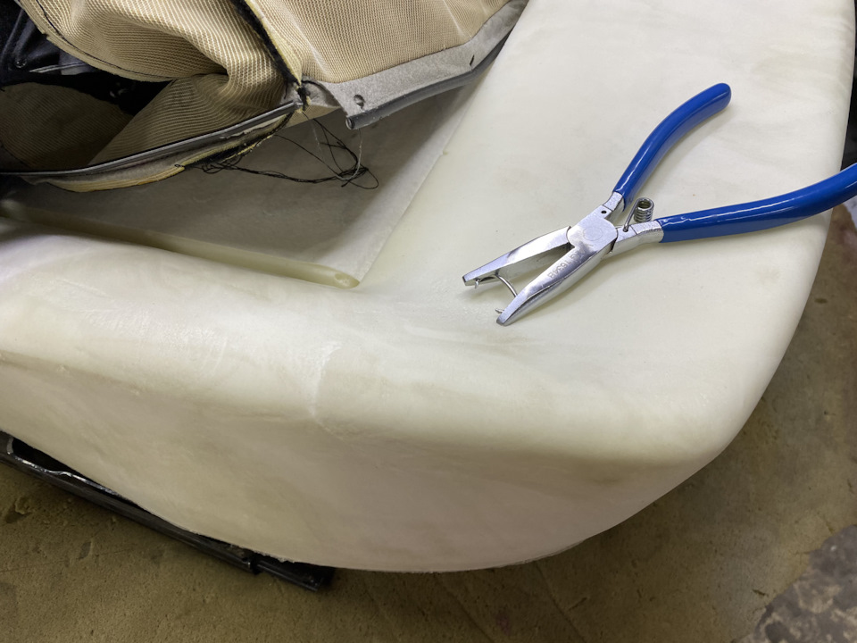 Ремонт водительского сиденья, завершение — Renault Sandero 1G, 1,6 л ...