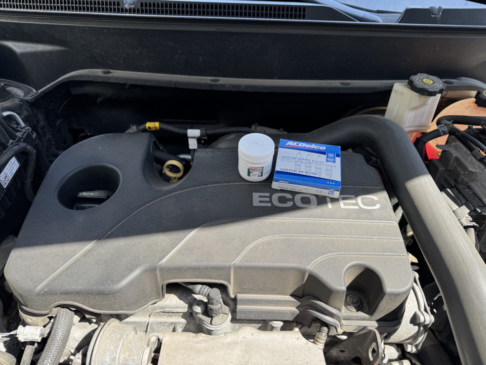 Замена свечей + чистка системы ВКГ — Chevrolet Equinox (3G), 1,5 л ...