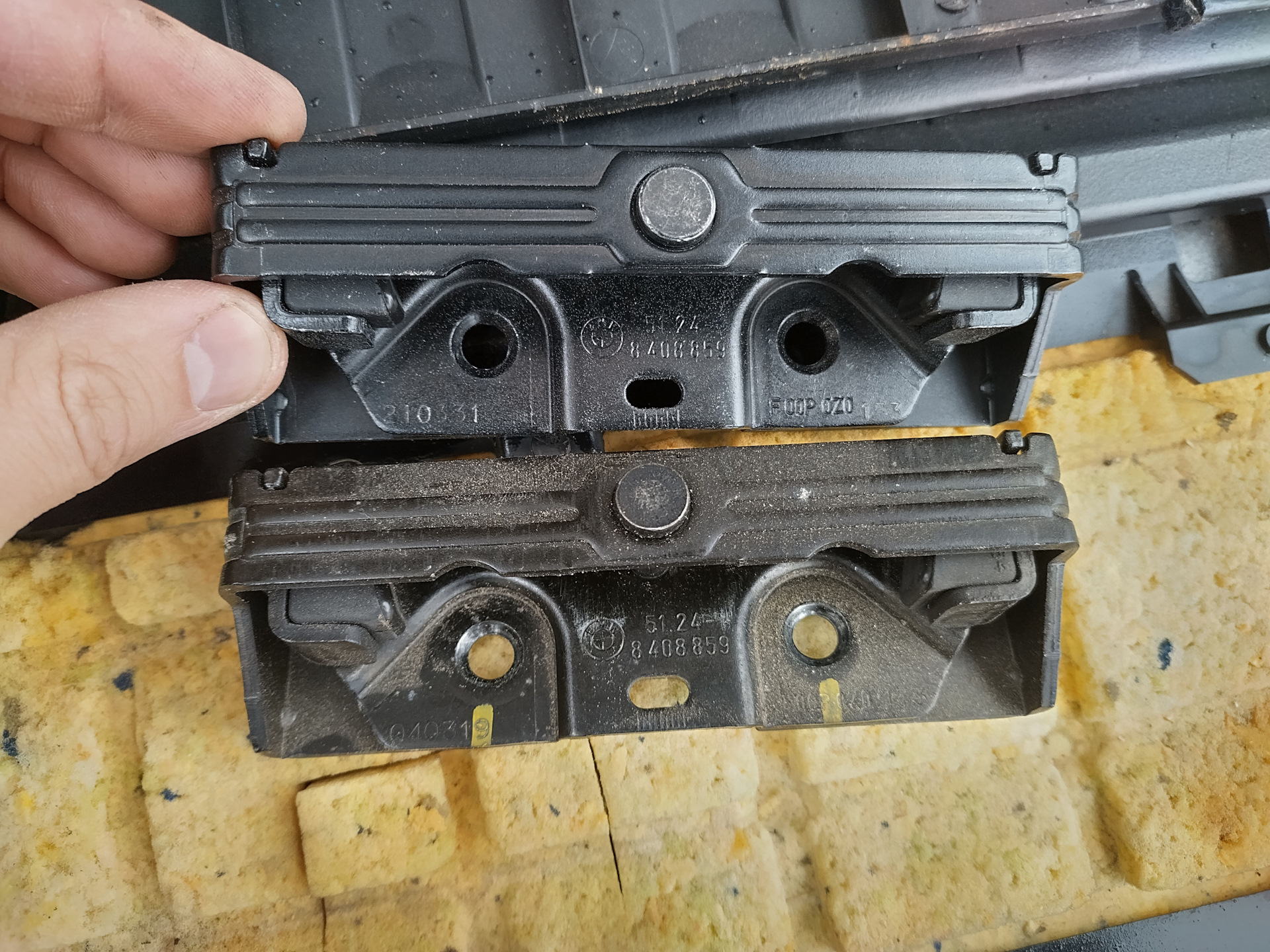 Замена замка багажной двери с доводчиком — Оригинал с подставой. — BMW ...