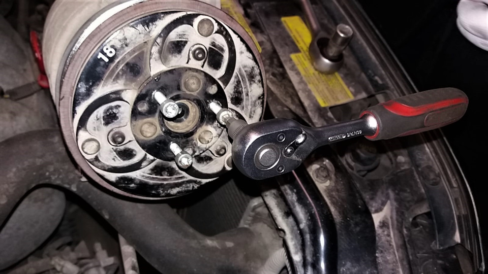 Подшипник шкива компрессора кондиционера (+видео) — Volvo S60 (1G), 2,4 ...