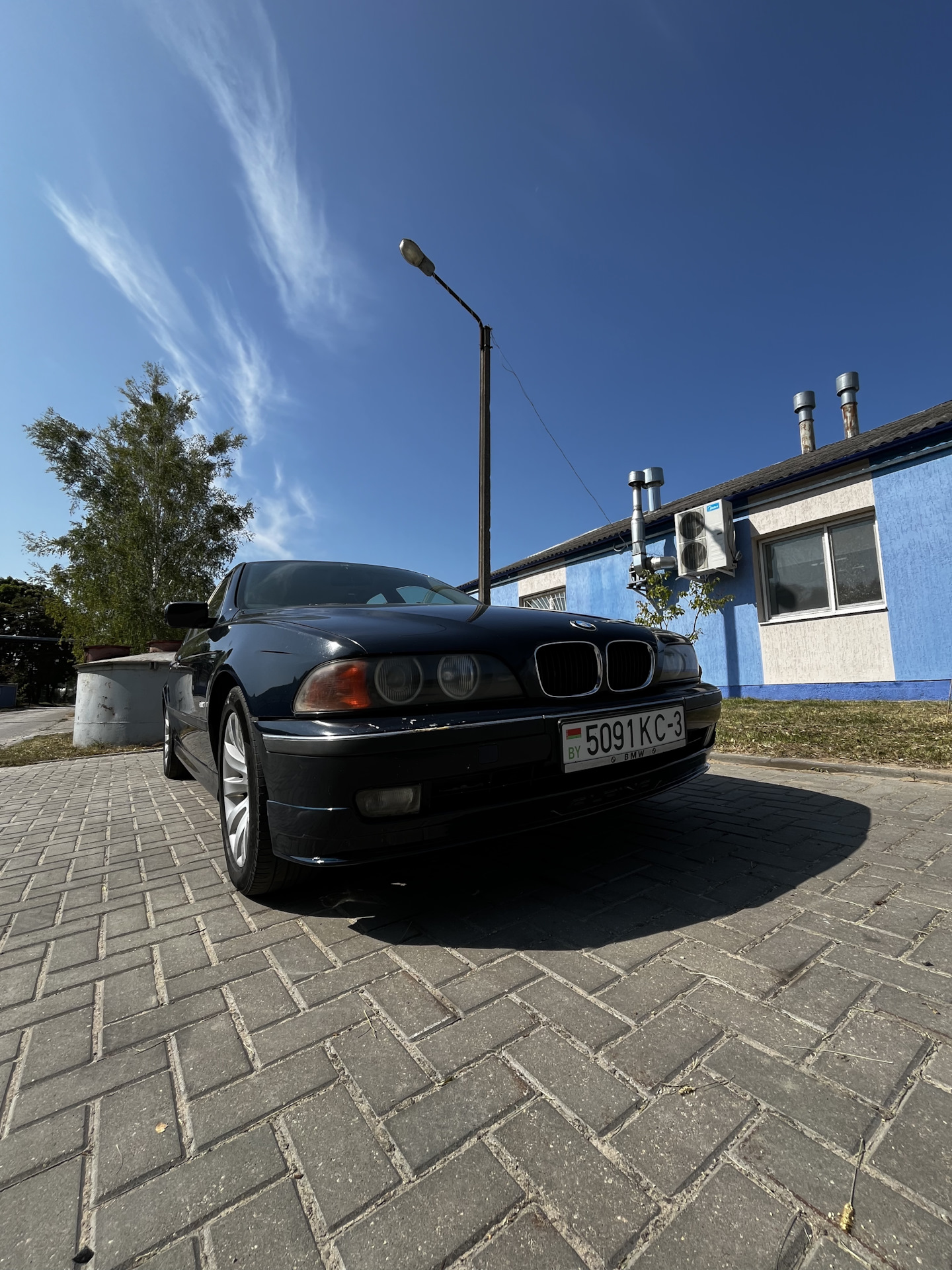 Установка лип-спойлера и накладки alpina — BMW 5 series (E39), 2,5 л, 1996 года | тюнинг | DRIVE2