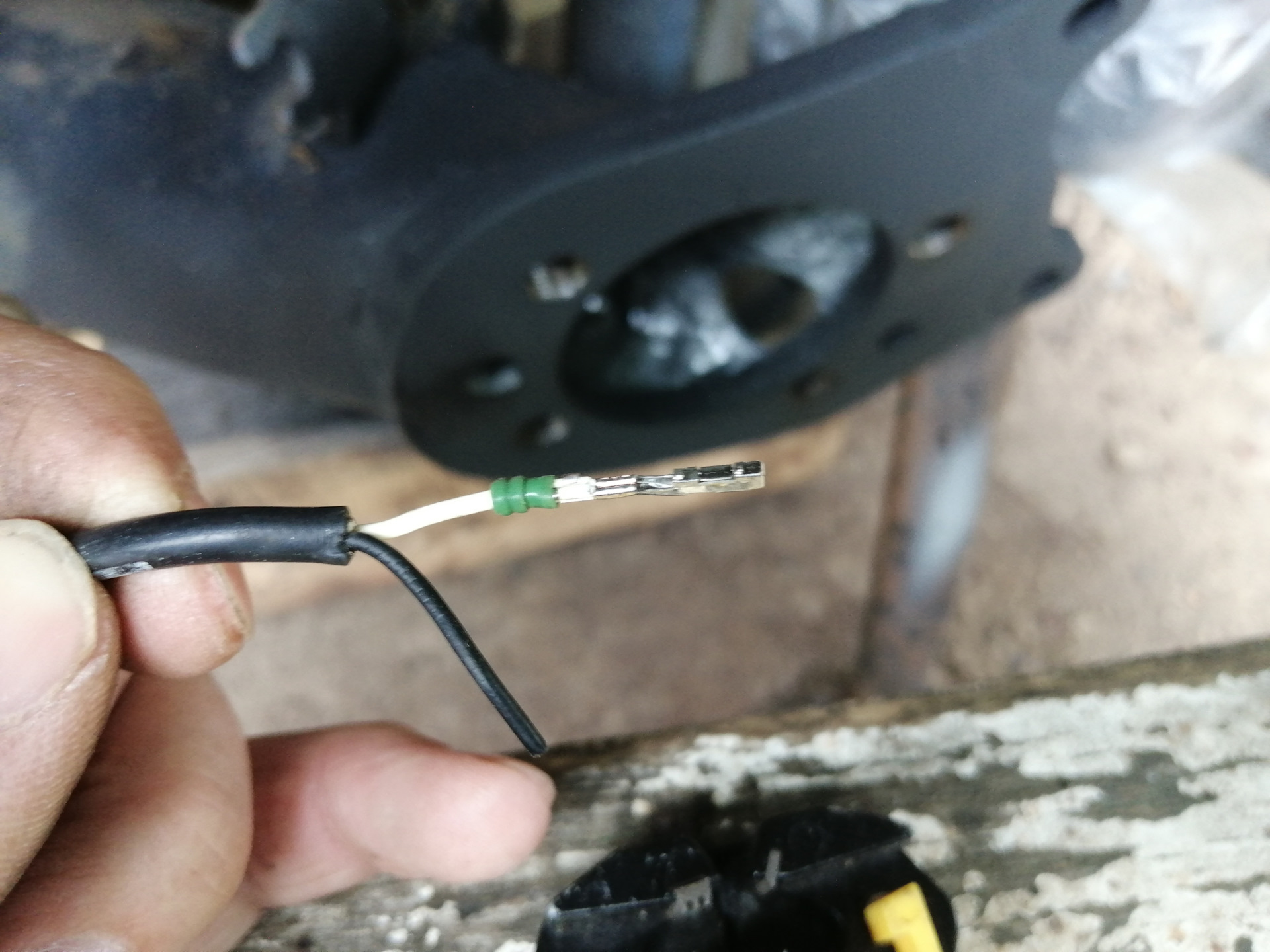 Замена задних ступиц, пыльников и восстановление разъёмов АБС. — Toyota ...