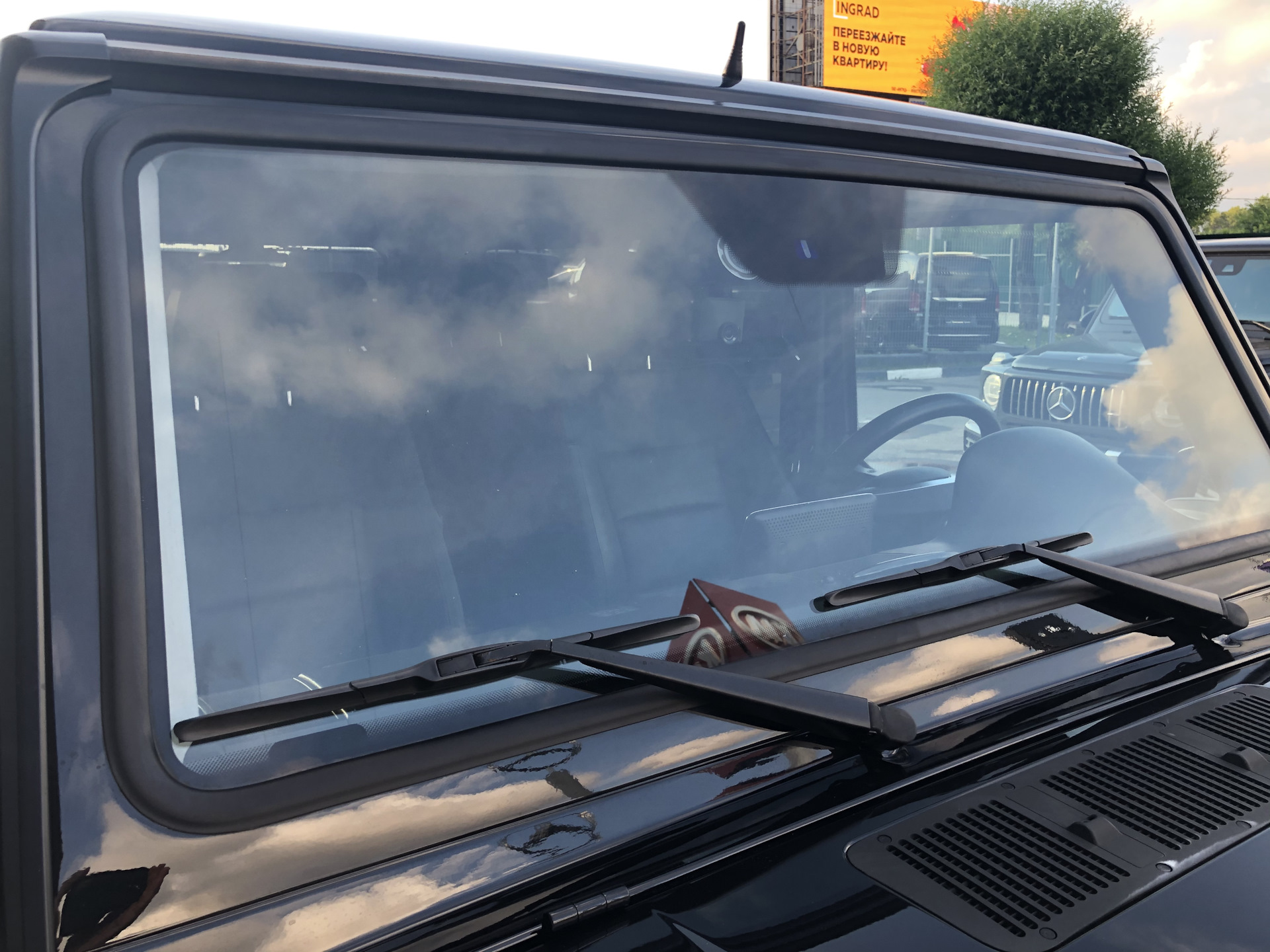 Ремонт и окрас рамки лобового стекла — Mercedes-Benz G-Class (W463 1G ...