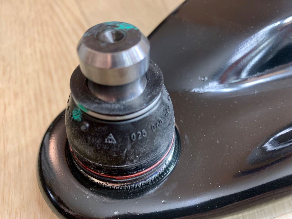 545004269R Рычаг перед подв прав в сб RENAULT | Запчасти на DRIVE2