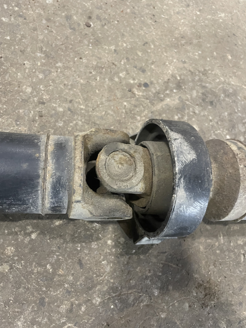 Подвесной подшипник. — Land Rover Freelander 2 (L359), 2,2 л, 2010 года ...