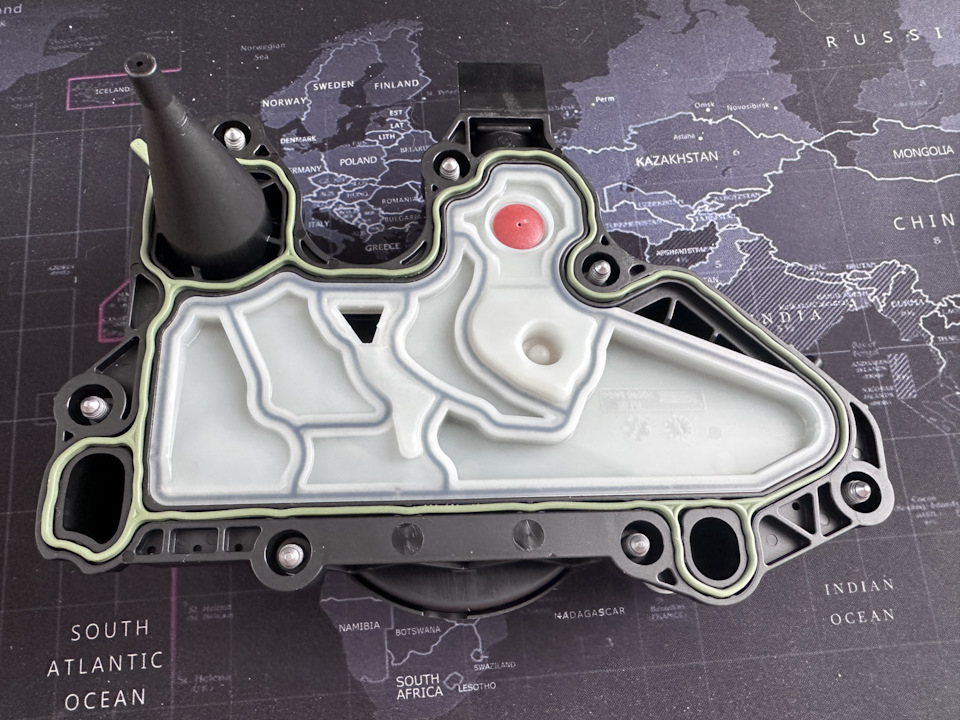 Замена маслоотделителя — Skoda Octavia Scout A7 Mk3, 1,8 л, 2014 года ...