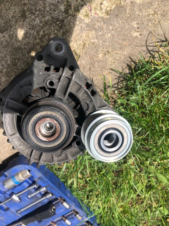 Обгонная муфта генератора — Volkswagen Passat Variant (B5), 1,9 л, 2001 ...