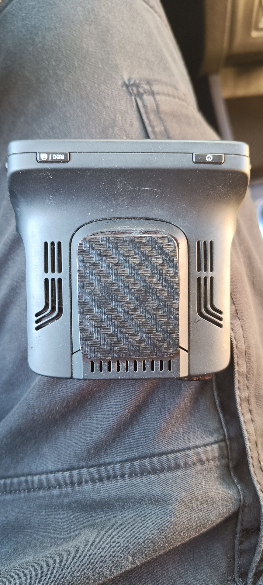 Магнитное крепление регистратора к зеркалу — Lada XRAY, 1,6 л, 2021 ...