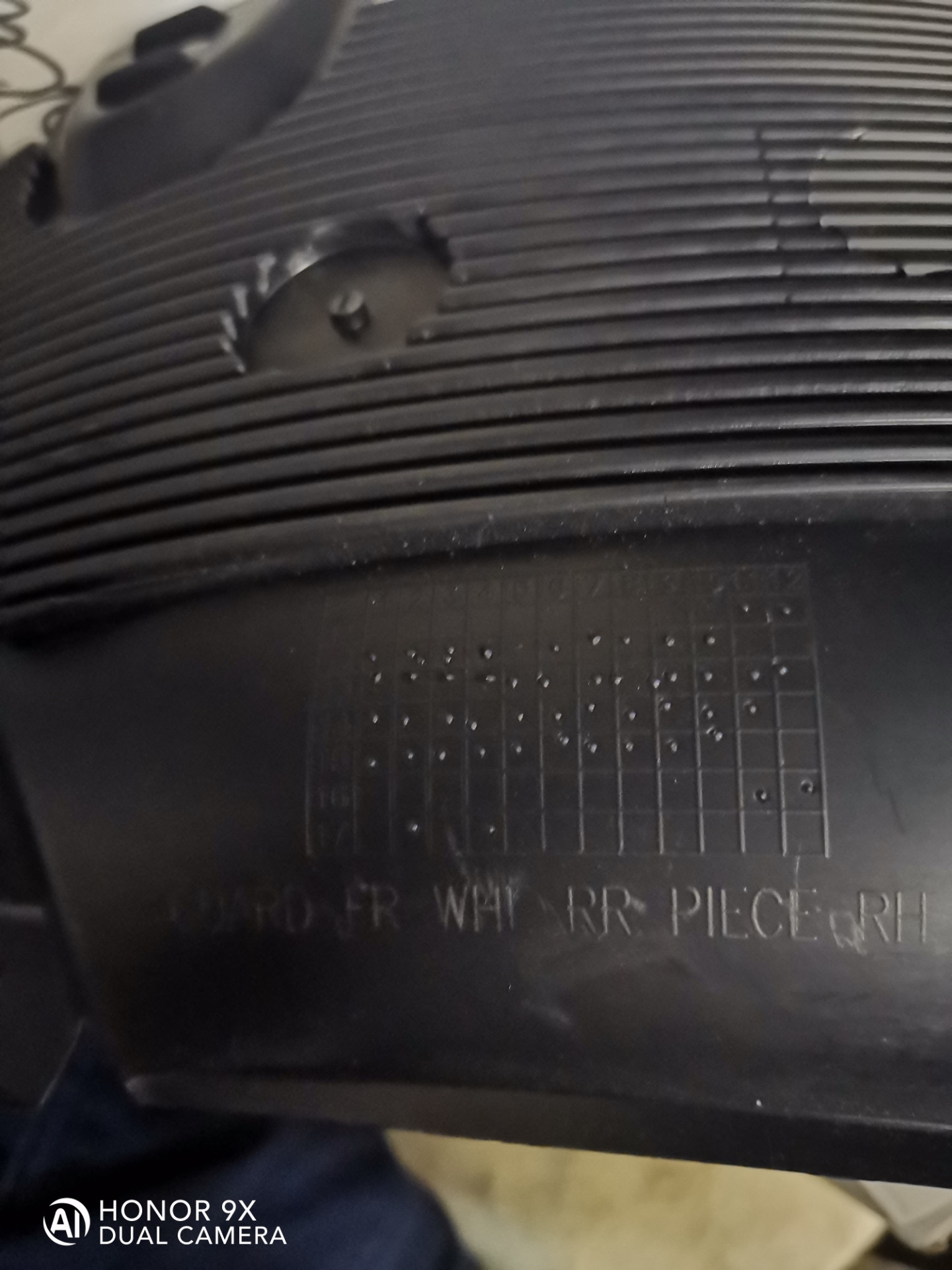 Поменял подкрылок передний правый. — Hyundai Solaris (1G), 1,6 л, 2014 ...