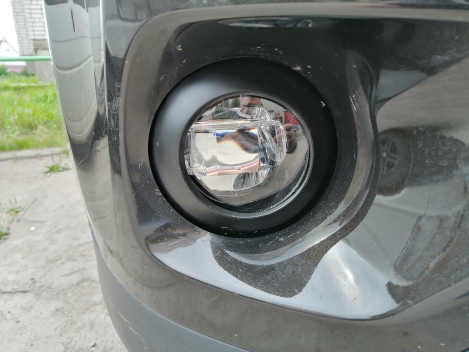 Замена противотуманных фар на MTF — Toyota RAV4 (IV), 2 л, 2014 года ...