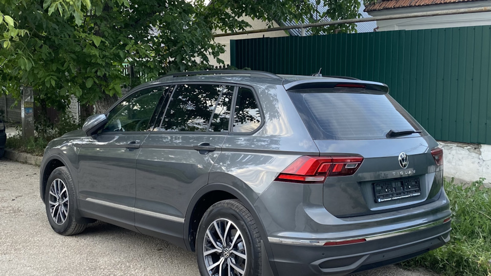 Volkswagen Tiguan (2G) 1.4 бензиновый 2021 | 1.4 TSI Indium Gray на DRIVE2