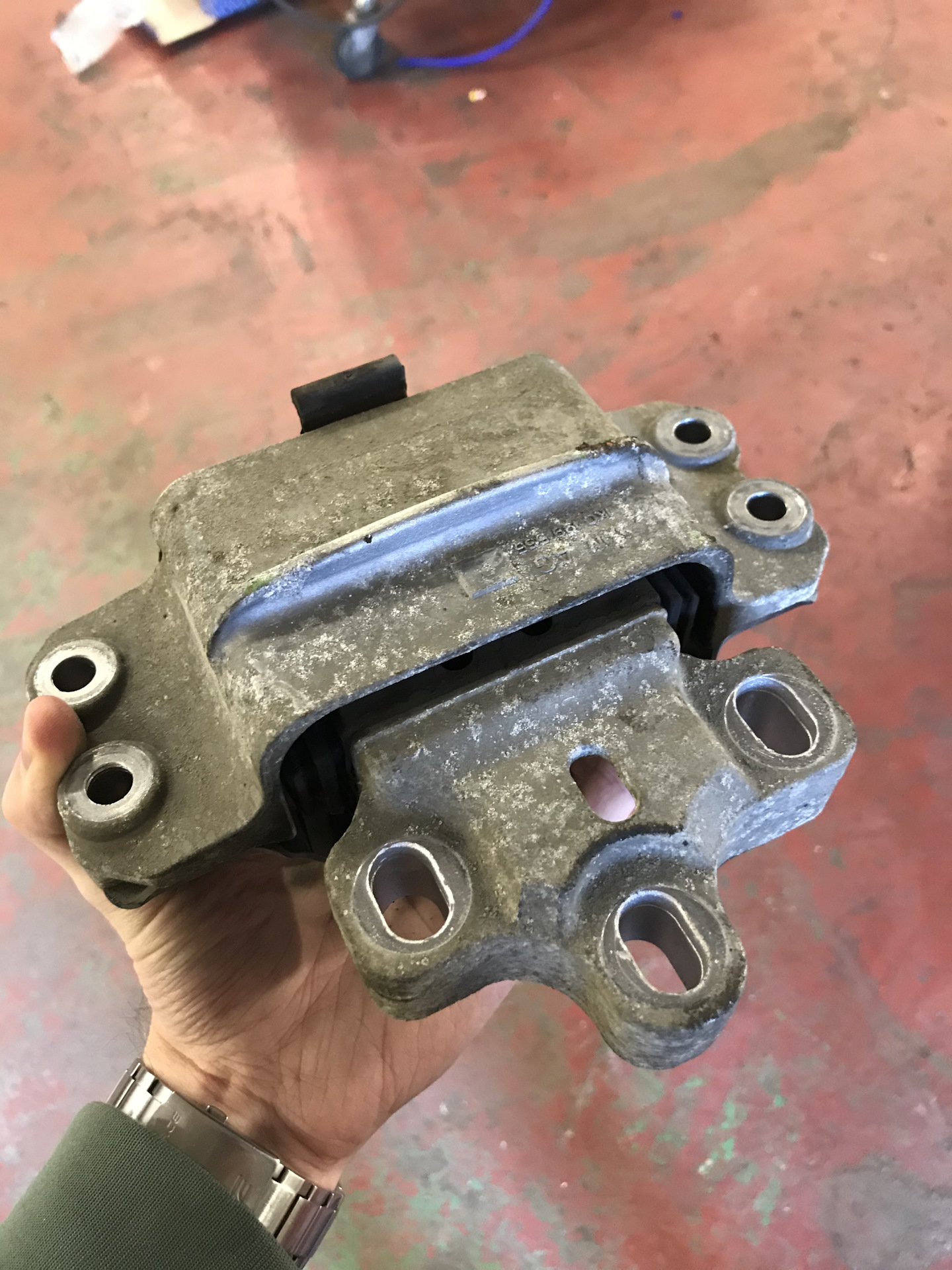 Замена топливного фильтра и левой опоры DSG — Skoda Octavia RS A5 Mk2 ...