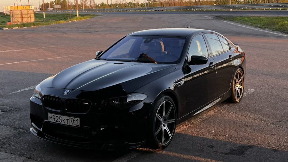 BMW M5 (F10) 4.4 бензиновый 2015 | black silent на DRIVE2