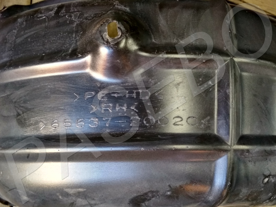 Оригинальные задние пластиковые подкрылки для Avensis Т25. — Toyota ...