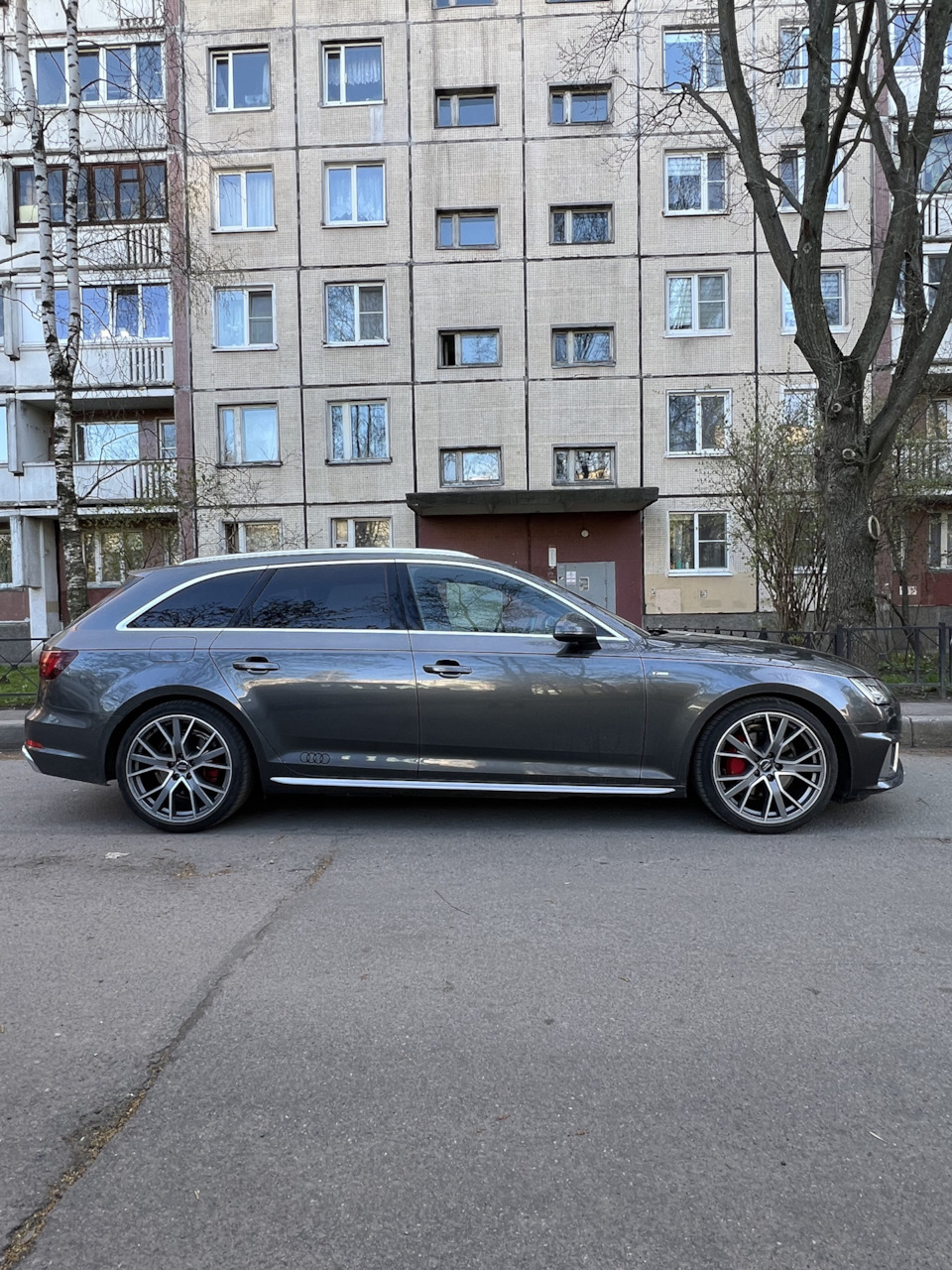 #26 Rotiform SPF R120 — Audi A4 Avant (B9), 2 л, 2018 года | колёсные ...