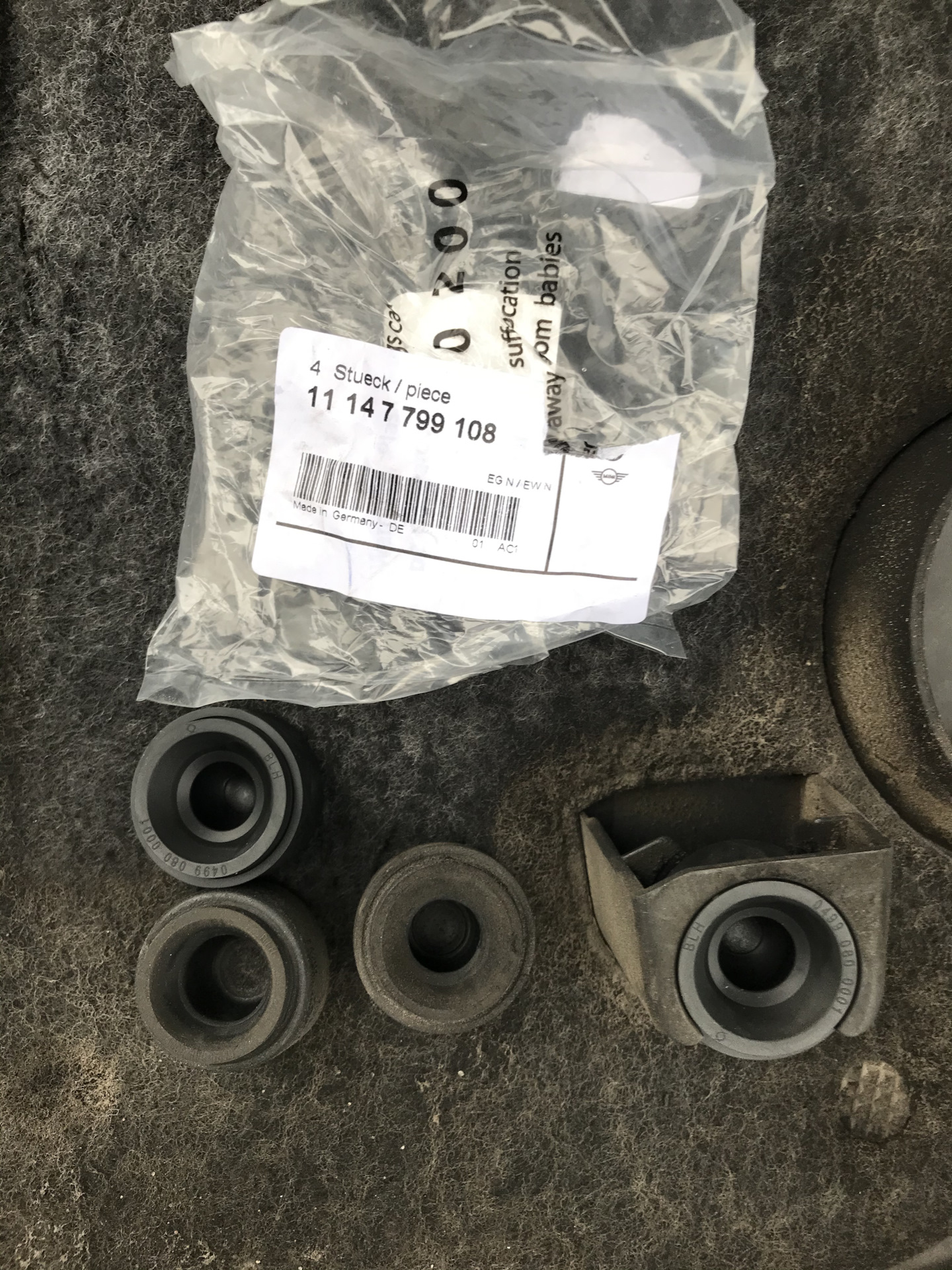 Смена старых резинок на крышки двигателя bmw f30 diesel — BMW 3 series ...