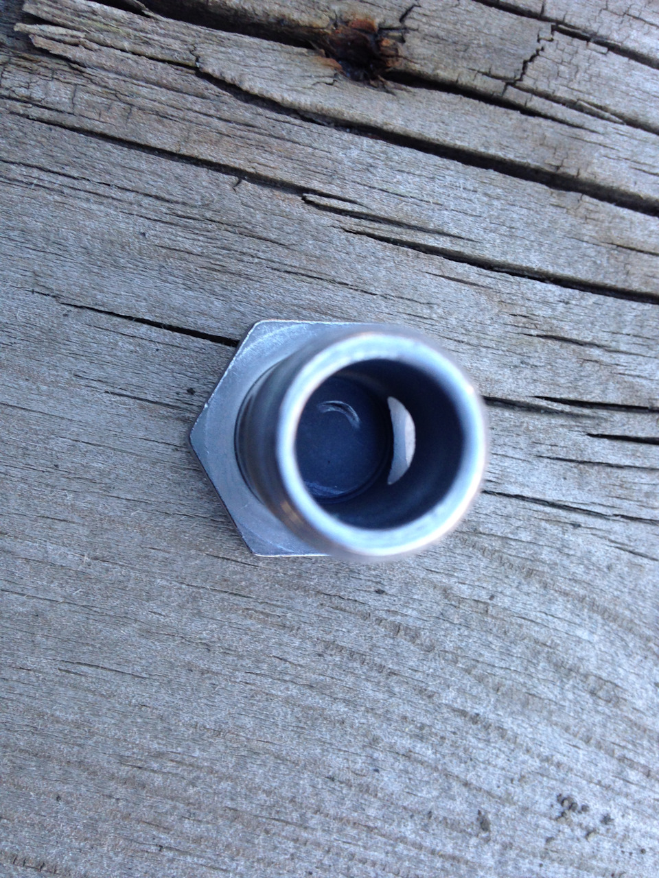 WHT001799 Пустотелый болт VAG | Запчасти на DRIVE2