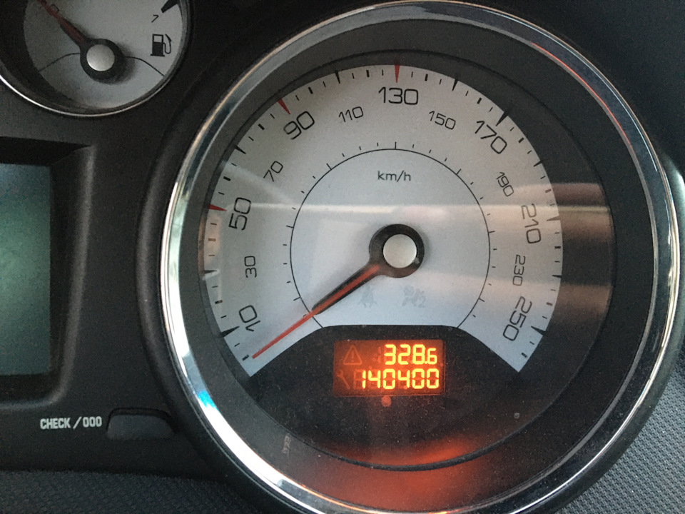 #33: Рабочий цилиндр сцепления — Peugeot 408, 1,6 л, 2015 года | своими ...