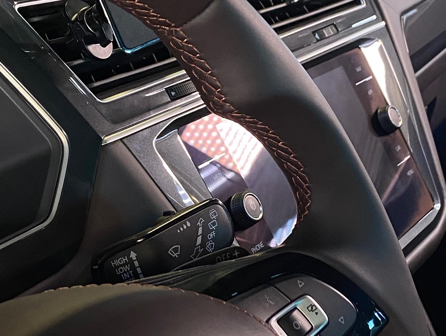 ДВА СПОСОБА ОБРАБОТКИ ПЛАСТИКА В САЛОНЕ АВТОМОБИЛЯ — Куписалон на DRIVE2