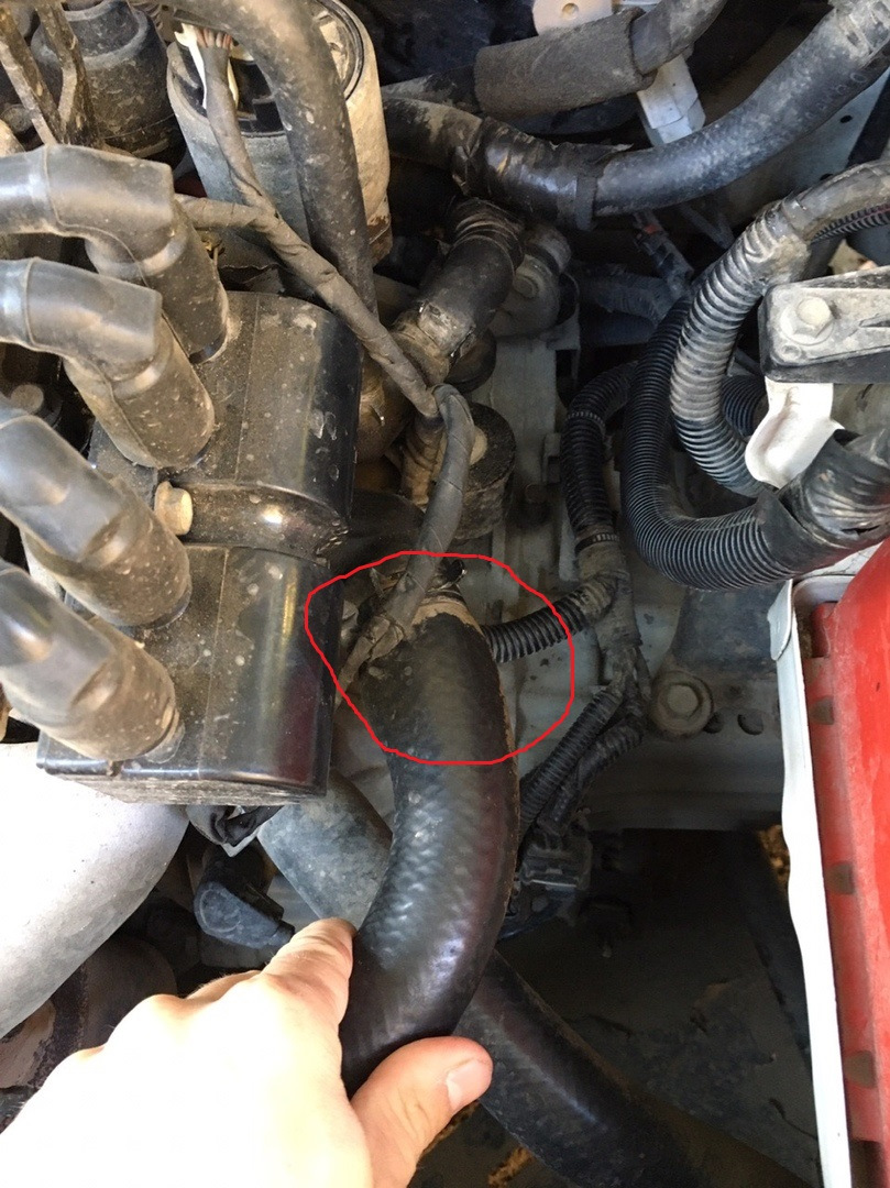 Замена термостата и патрубков радиатора и печки и неприятности ...