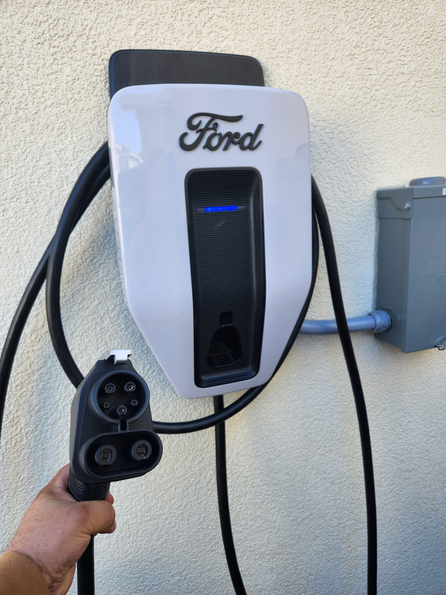 Charger EV Ford PRO 80Amp — Ford Mustang Mach-E, 2023 года | аксессуары ...