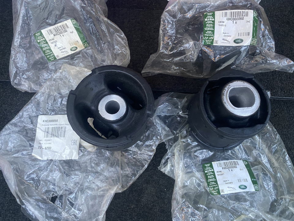 Замена с/б заднего подрамника KHC 000050 KHC 000060 — Land Rover Range ...