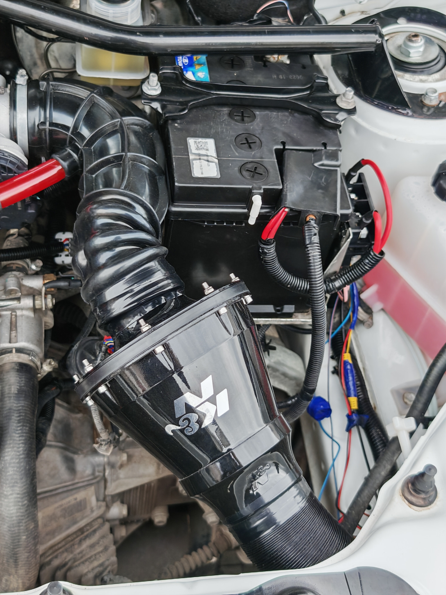 Холодный впуск и нулевик — Lada Гранта Drive Active, 1,6 л, 2023 года | тюнинг | DRIVE2