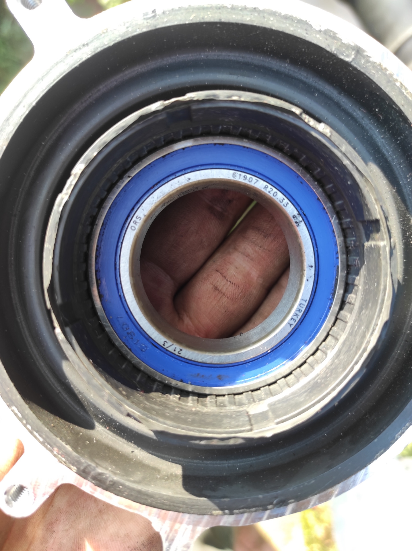 Замена муфт и подвесного подшипника кардана — BMW 5 series Gran Turismo ...