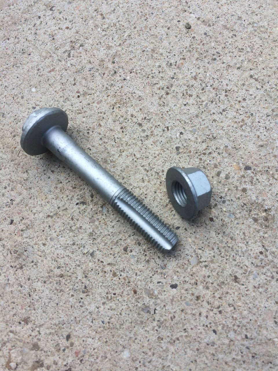 33326760668 Гайка с буртиком самоконтрящаяся BMW | Запчасти на DRIVE2