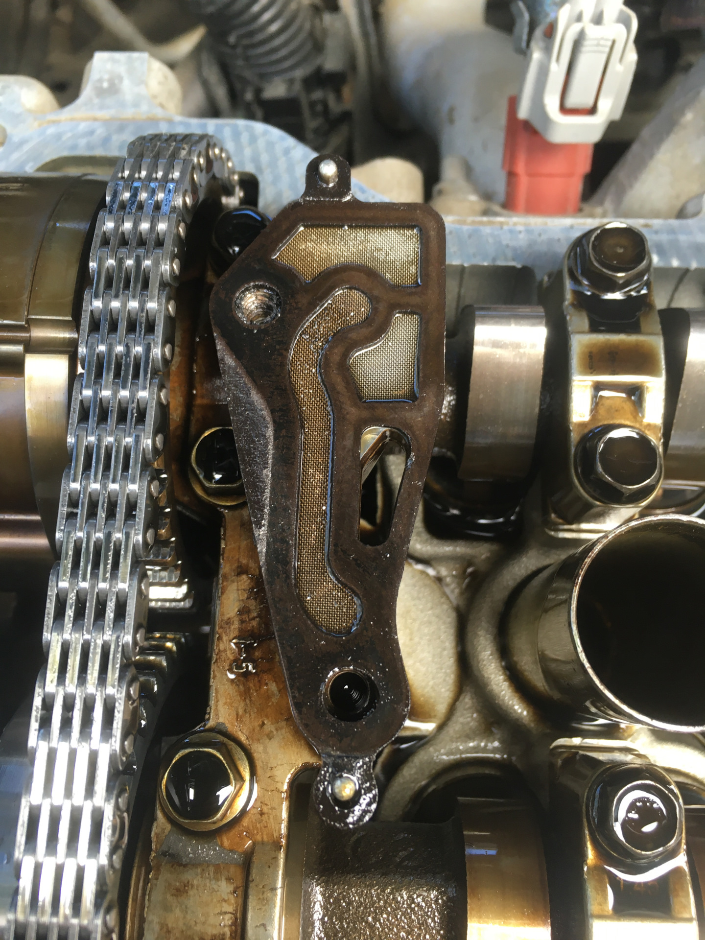 Замена прокладок клапанной крышки — Nissan Almera II (N16), 1,5 л, 2005 ...