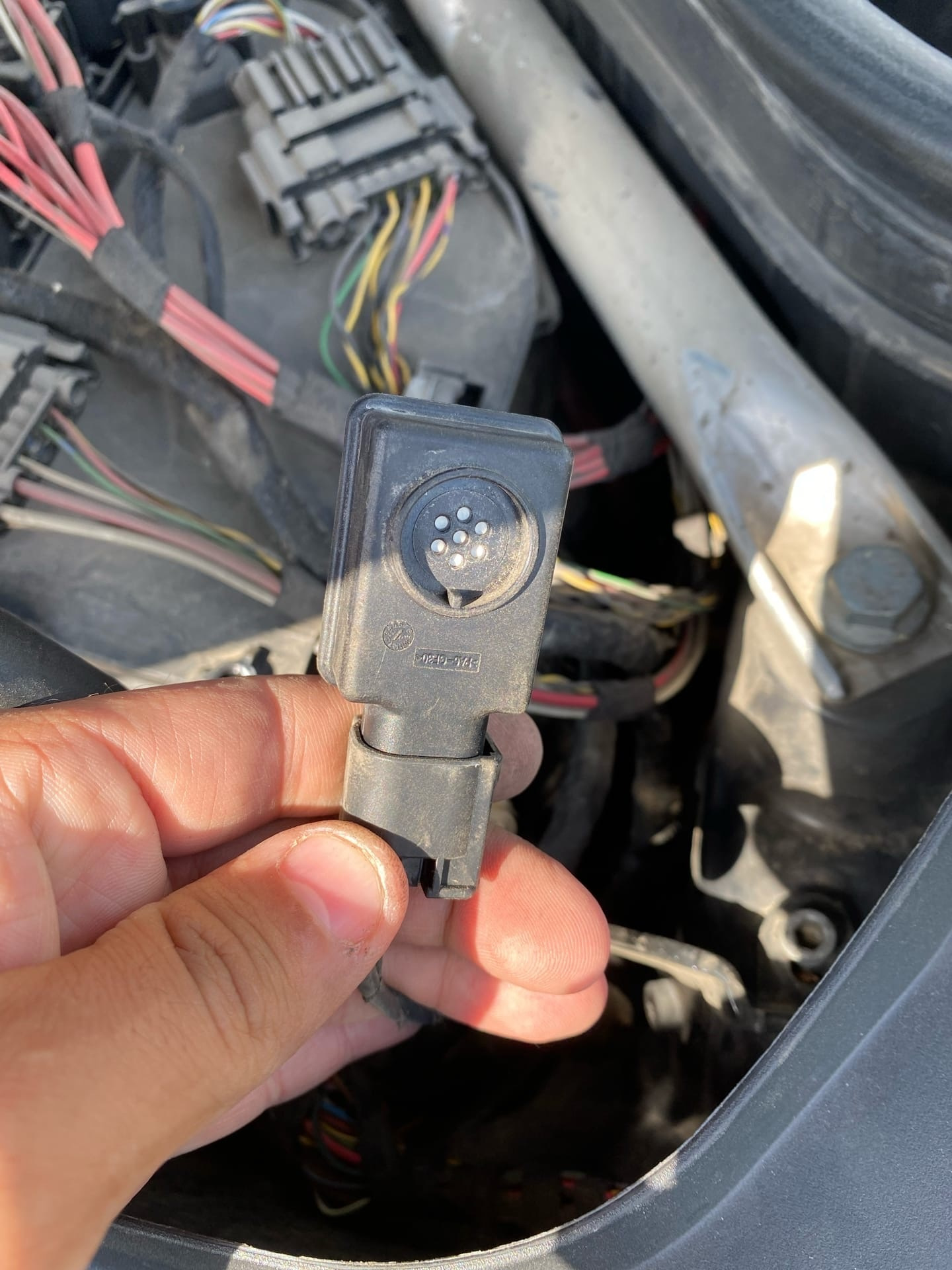 Замена датчика AUC — BMW 5 series (F10), 2 л., 2016 года | своими ...