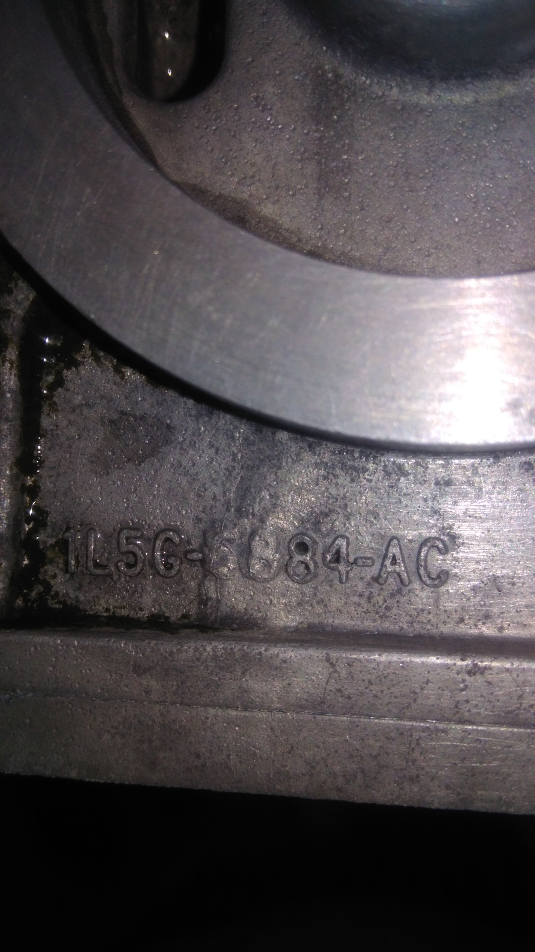 Кронштейн масляного фильтра, и тройники охлаждения — Mazda 6 (2G) GH, 2 л, 2008 года | запчасти ...