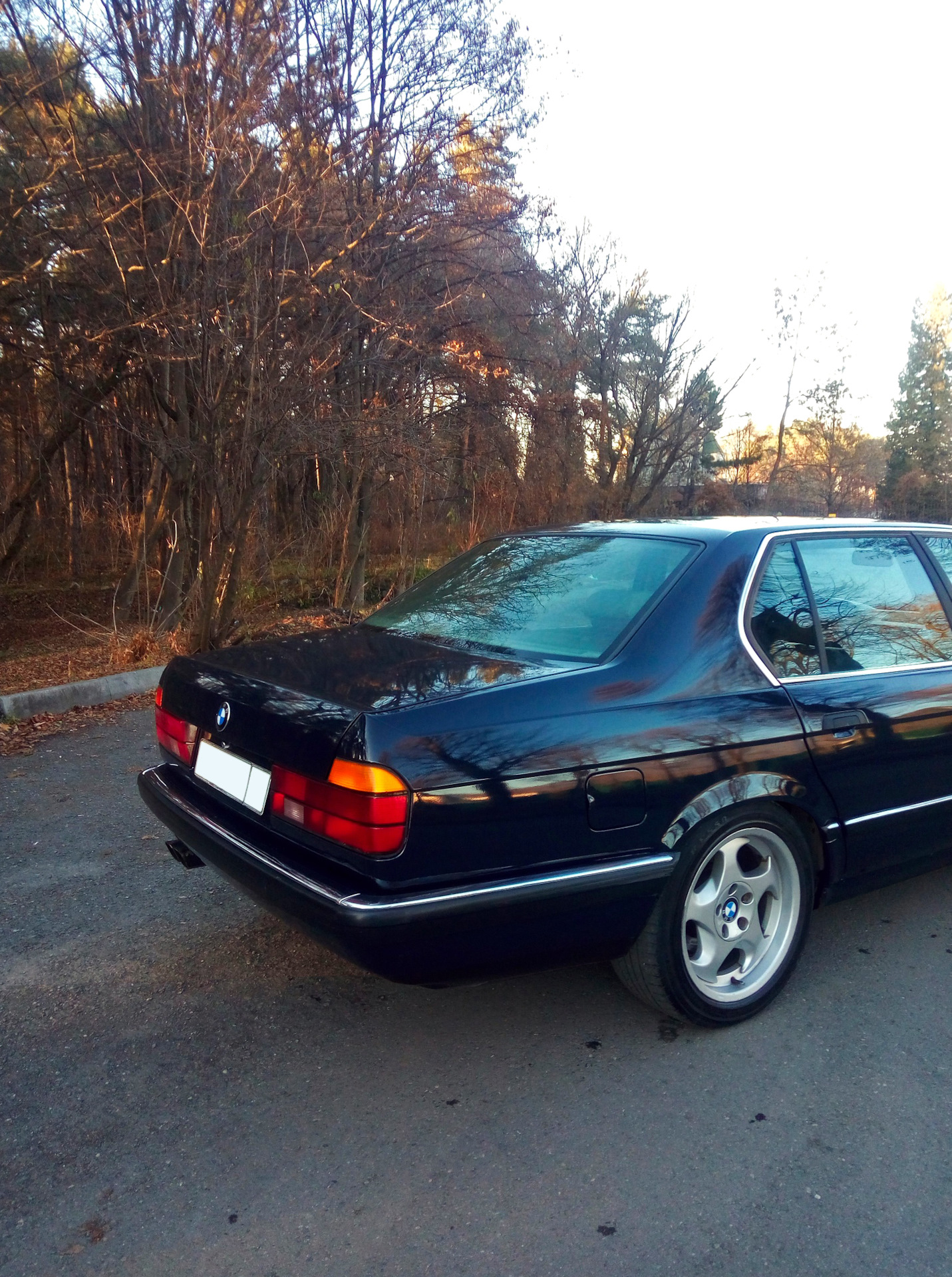 e32 on 21style — BMW 7 series (E32), 5 л, 1989 года | фотография | DRIVE2