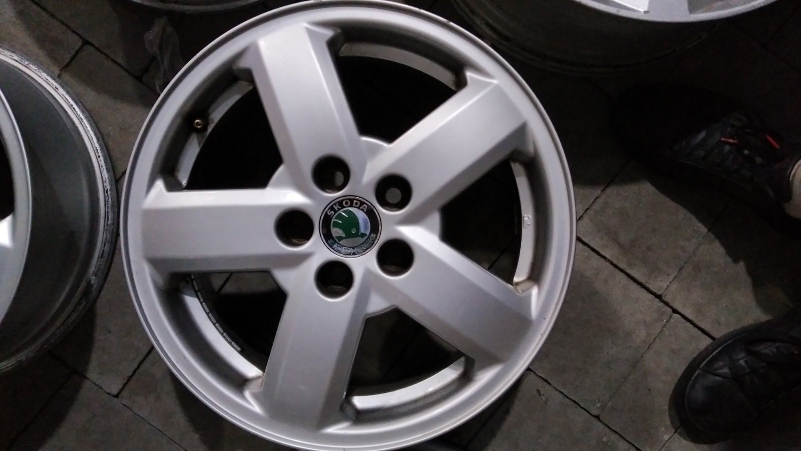 Поиски дисков. Куплю диски литые R15 5X100. Желательно Triton. — Skoda ...