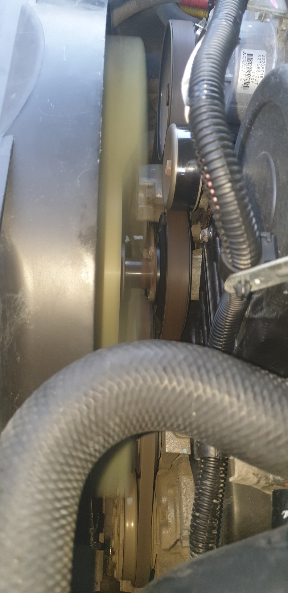 2020A016 Насос вакуумный в сборе Mitsubishi | Запчасти на DRIVE2