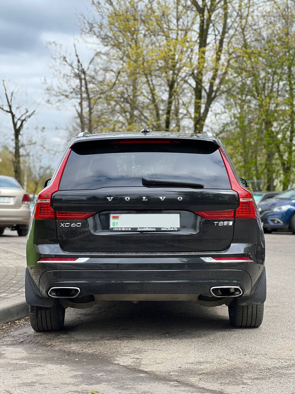 Зад R-design black edition — Volvo XC60 (2G), 2 л, 2018 года | тюнинг ...