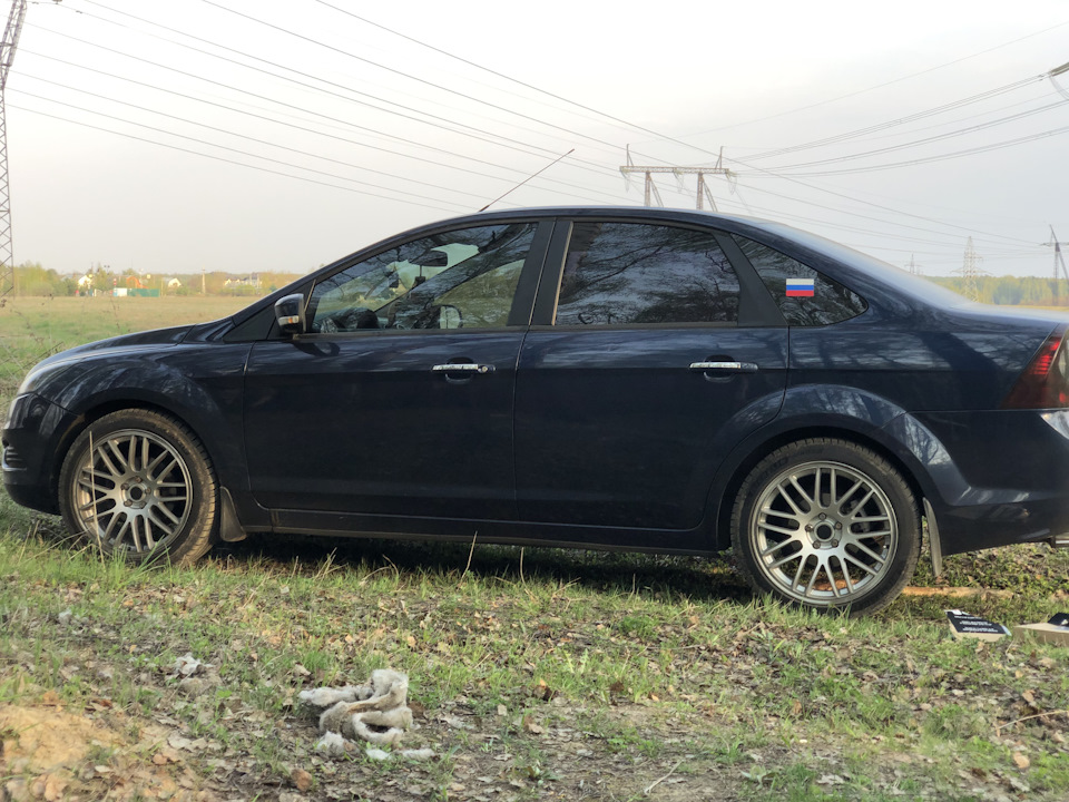 #64.Резинка крышки двигателя — Ford Focus Sedan II, 2 л, 2010 года ...