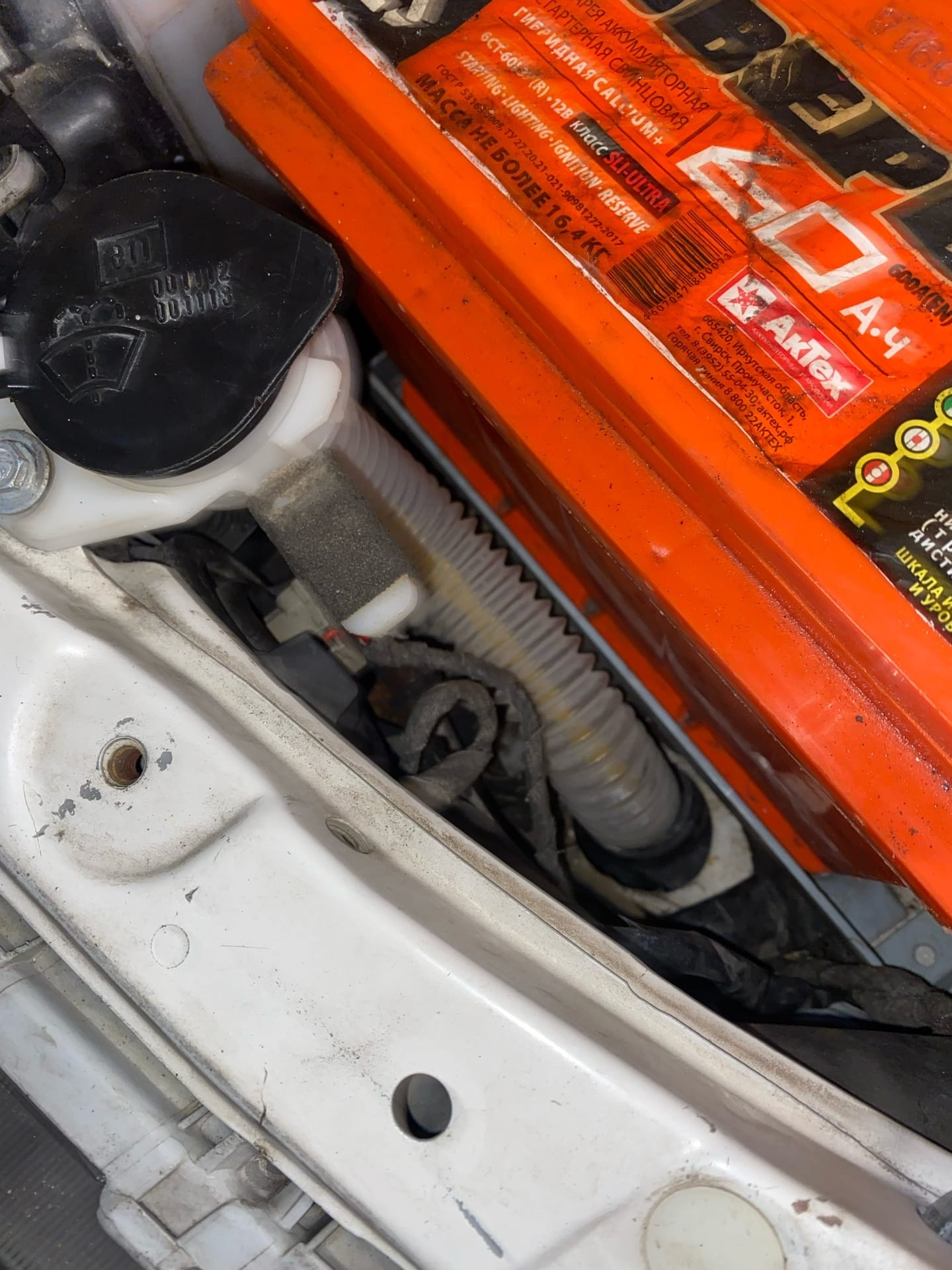 Заливная горловина — Toyota Mark II (100), 2,5 л, 1997 года | запчасти ...