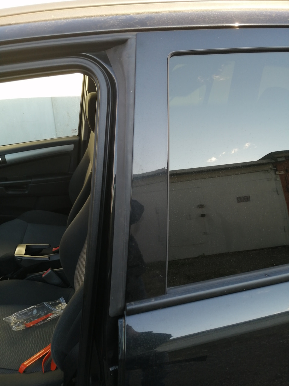 Крышка центральной стойки — Opel Zafira B, 1,8 л, 2012 года | запчасти ...