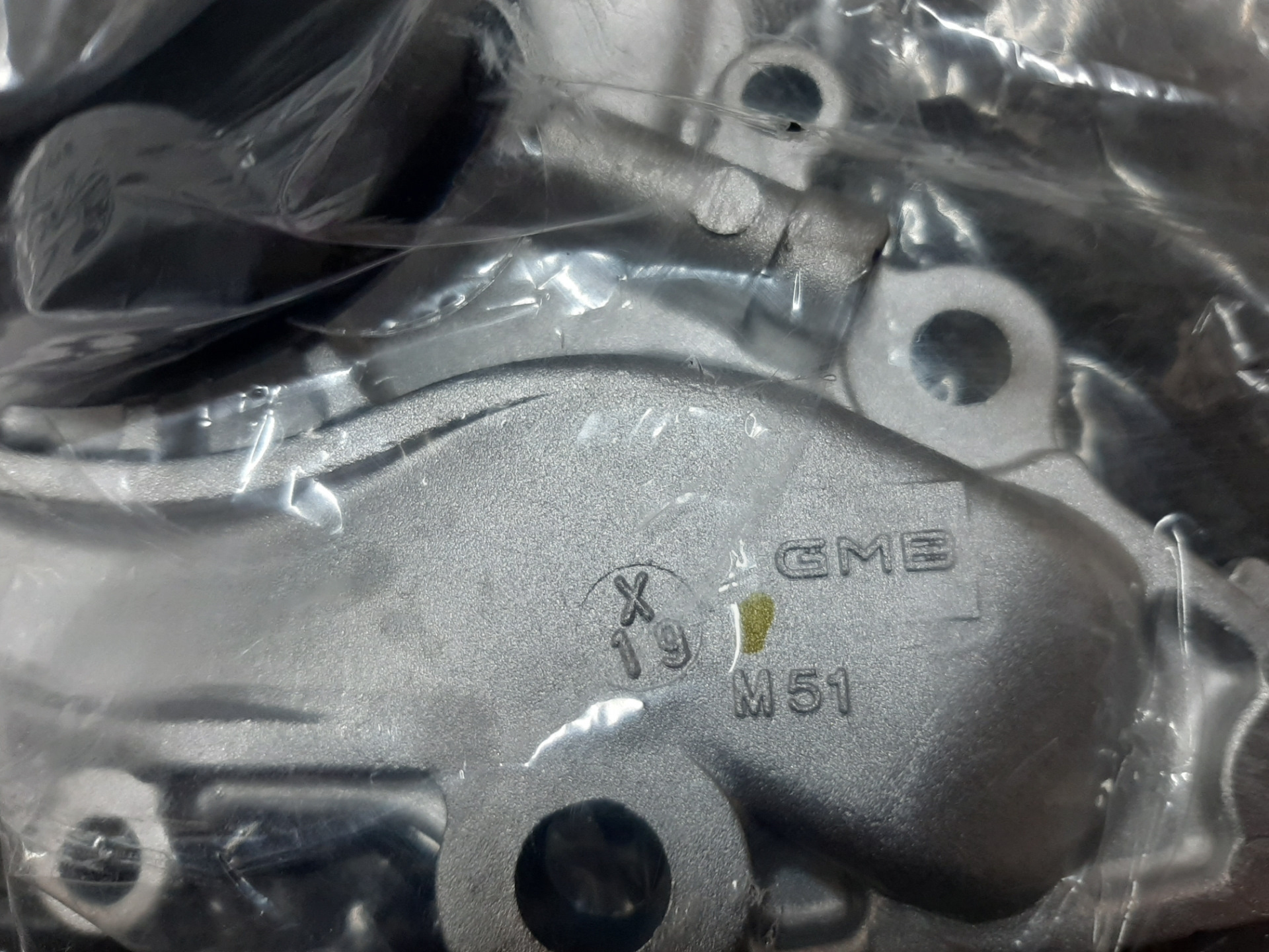 Замена свечей и маслосъемных колпачков — Mitsubishi Montero Sport (1G ...