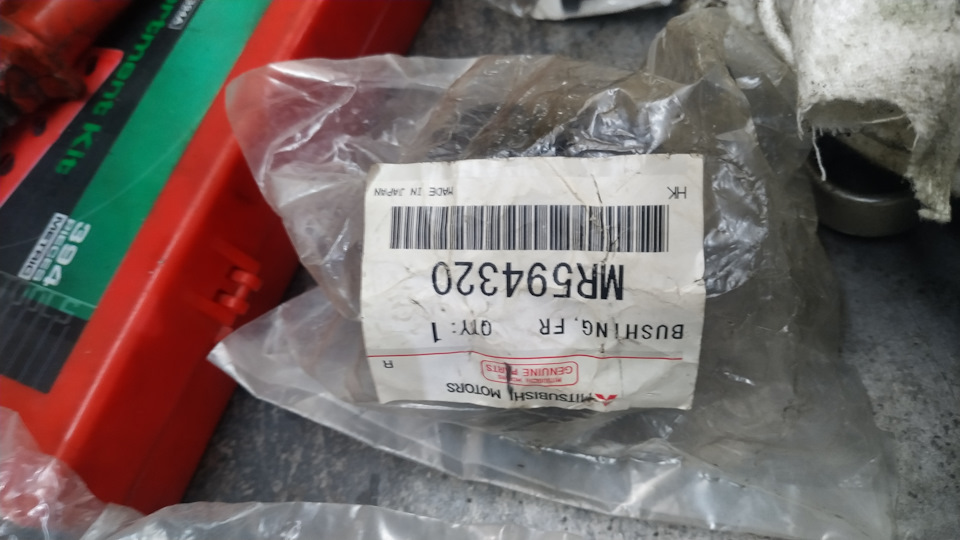 Замена ГРМ, замена масла, прогулялся по ходовке, и обслужил суппорта ...