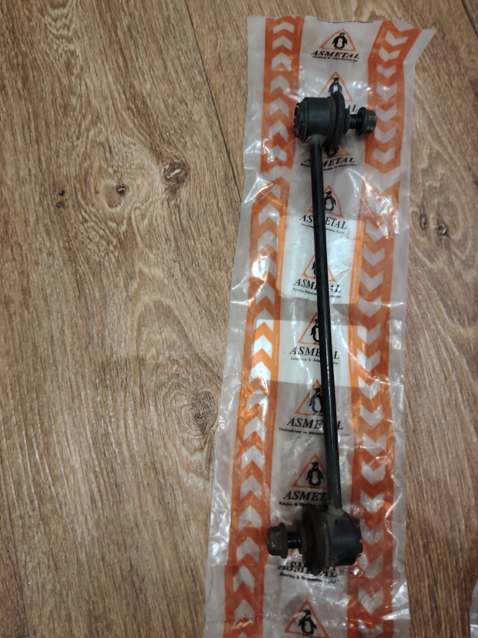 Замена стойки стабилизатора — Volkswagen Polo Sedan, 1,6 л, 2017 года ...