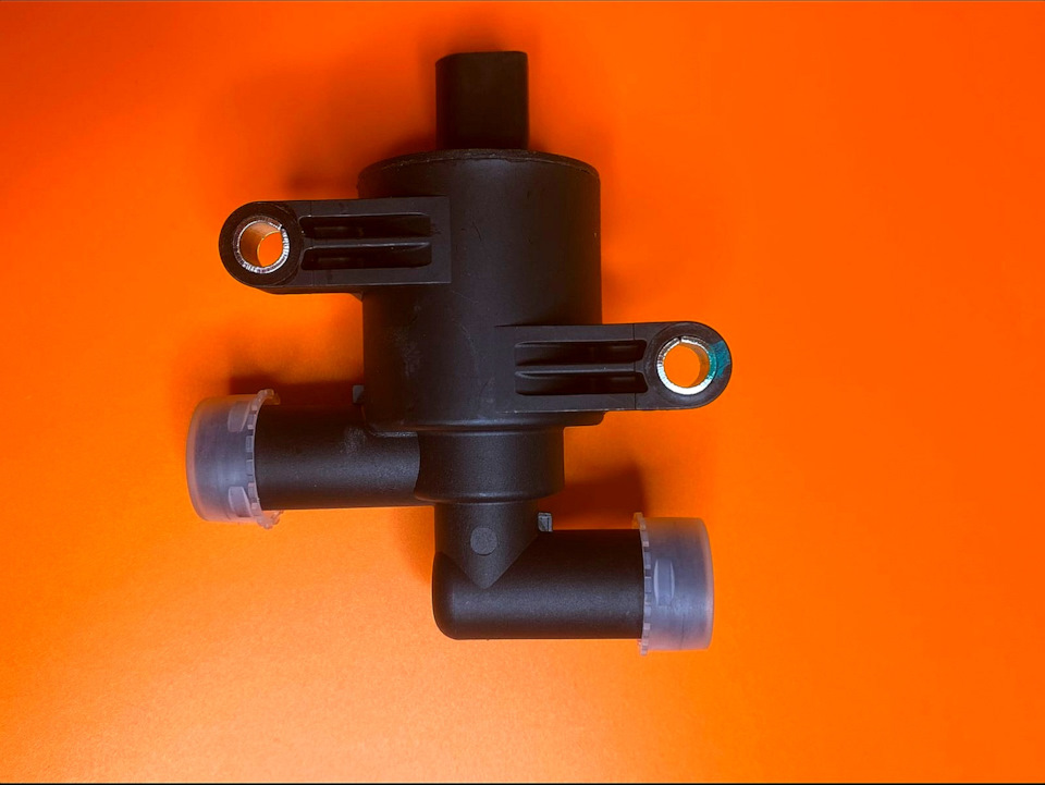 Электромагнитный клапан охлаждающей жидкости VW VAG N82 на Audi A4 (B8 ...