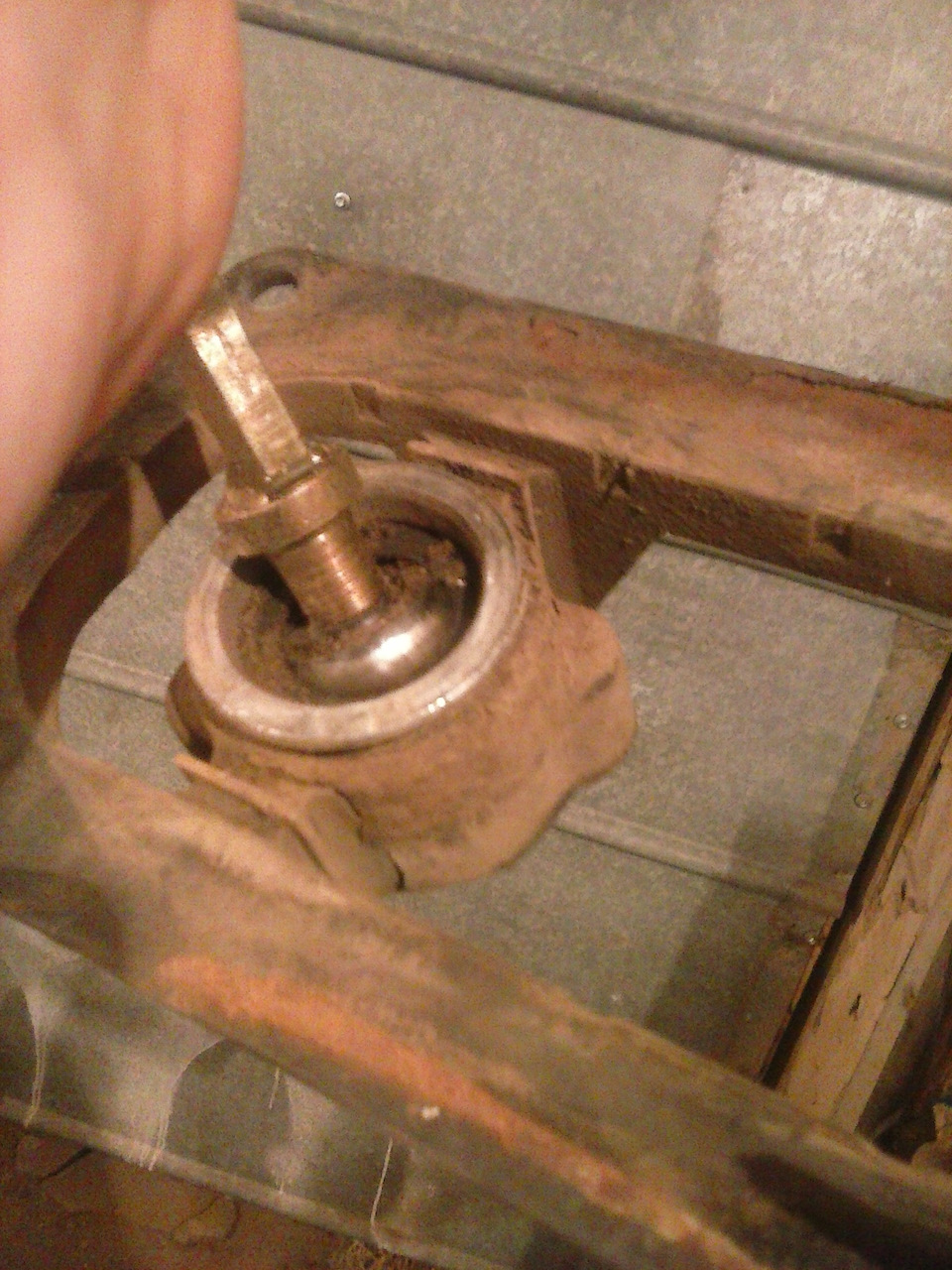 Опорные подшипники + шаровая опора рычага кпп — Lada Калина седан, 1,6 ...