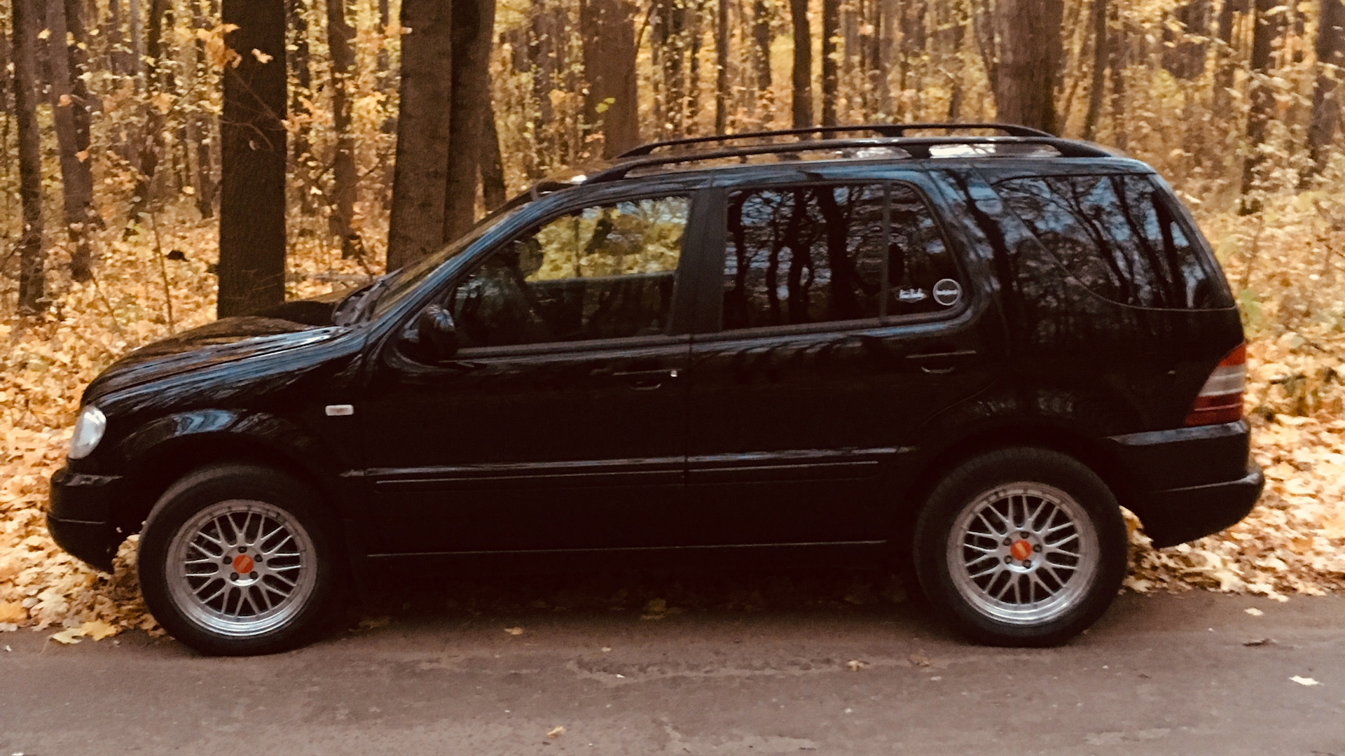 Mercedes-Benz M-Class (W163) 3.2 бензиновый 2000 | Wald на DRIVE2