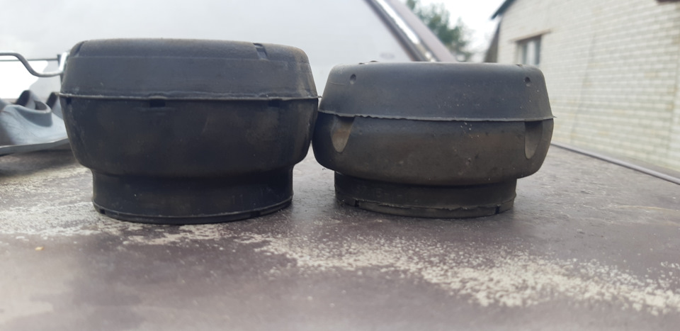 Замена опоры стойки амортизатора (подушки) — Volkswagen Golf Mk4, 1,6 л ...