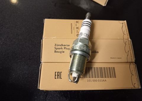 101000033AA СВЕЧА ЗАЖИГАНИЯ/ZUENDKERZE VAG | Запчасти на DRIVE2