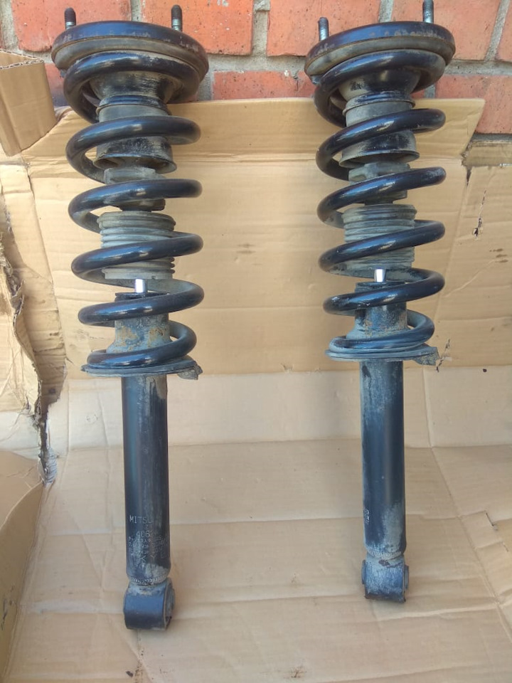 4062A024 Газовый амортизатор Mitsubishi | Запчасти на DRIVE2